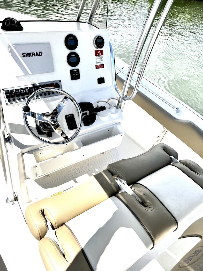 21ft Center Console Boat Rental - Tours Key West